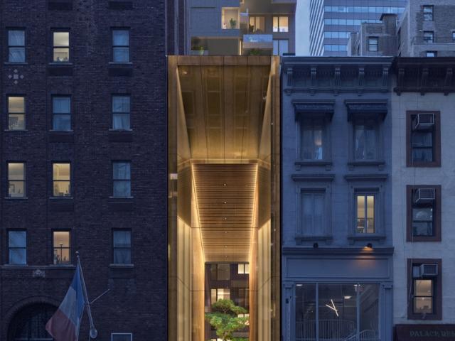 126 E 57TH Street 705