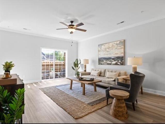 126 E 19th St, Chattanooga, TN 37408 | MLS #1529 | Compass