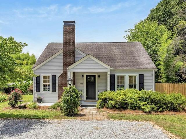 126 E Wilburn Ave, Greenville, SC 29611