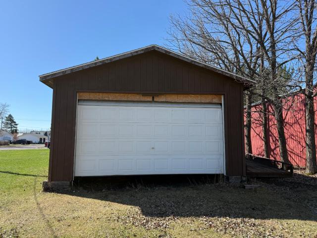126 E Hibbing Avenue