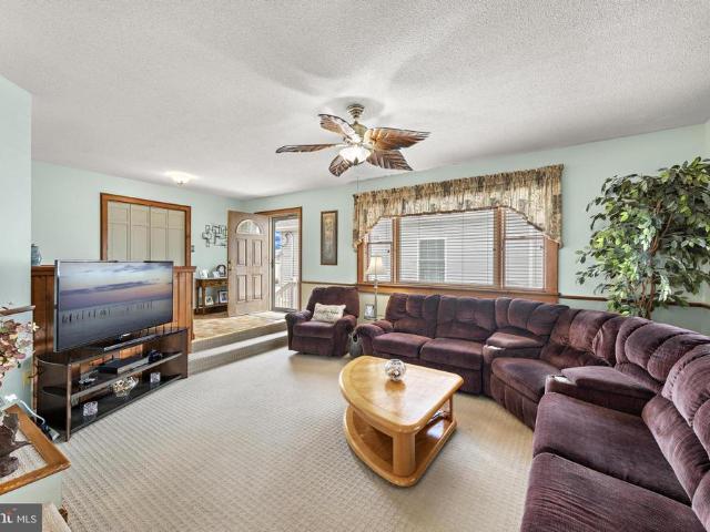 126 E Hudson Drive