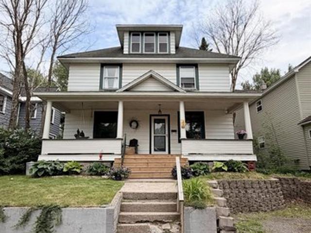 126 E Lincoln St, Negaunee, MI 49866