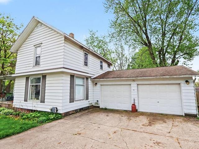 126 E South St, Vicksburg, MI 49097