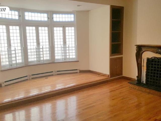 126 East 36th Street, New York, NY