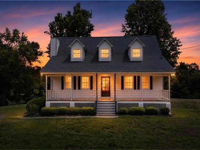 126 Findley Rd NE, Rydal, GA 30171