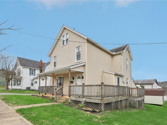 126 Floral Ave