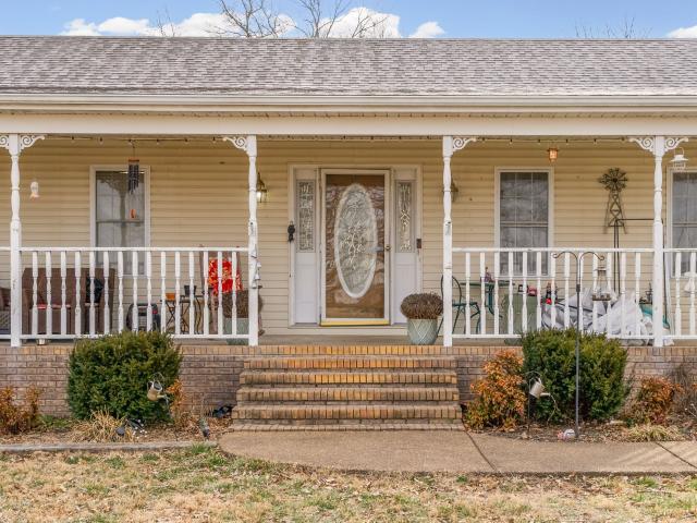 126 Flowers Rd