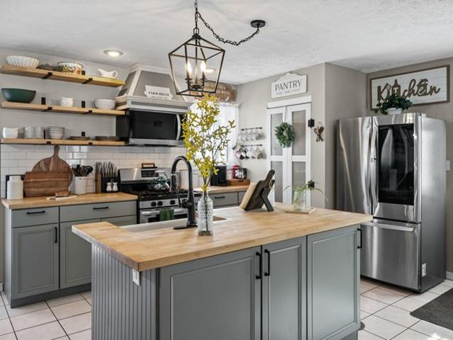 126 Flowers Rd, Crofton, KY 42217