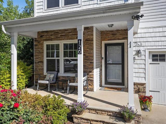 126 King Arthur Court