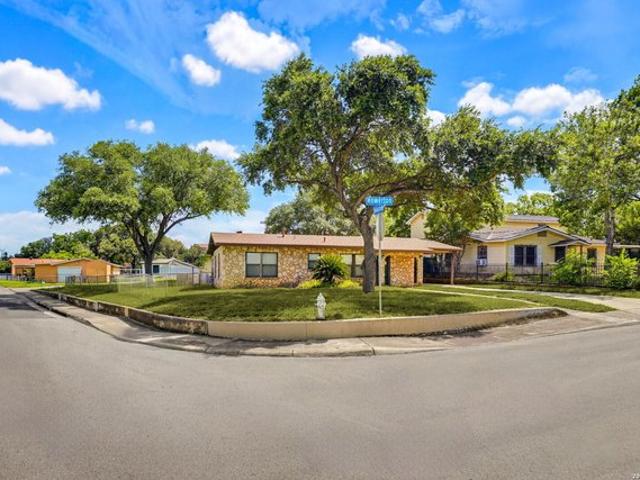 126 Howerton Dr, San Antonio, TX 78223