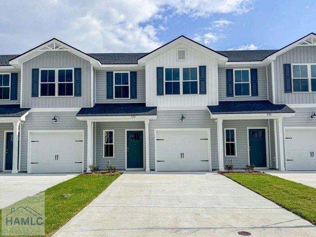 126 Heirloom Rd, Hinesville, GA 31313