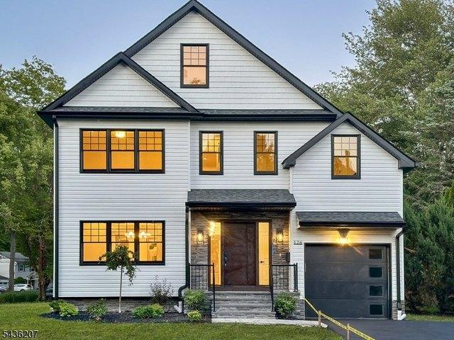 126 Hickson Dr, New Providence, NJ 07974