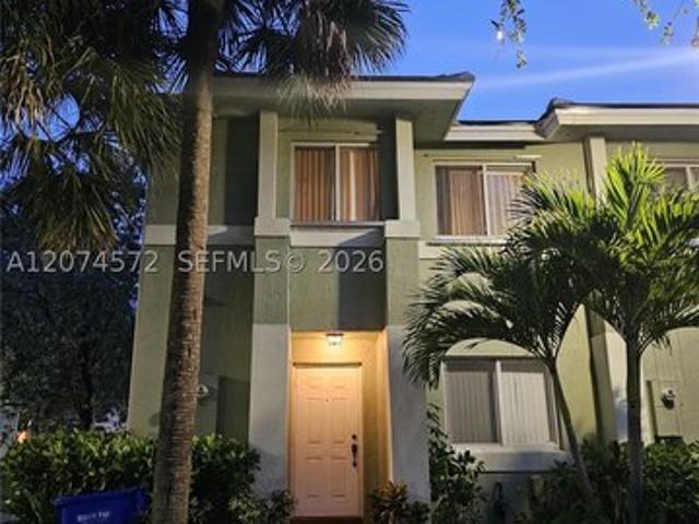 126 Hidden Ct Rd Unit 27D, Hollywood, FL 33023