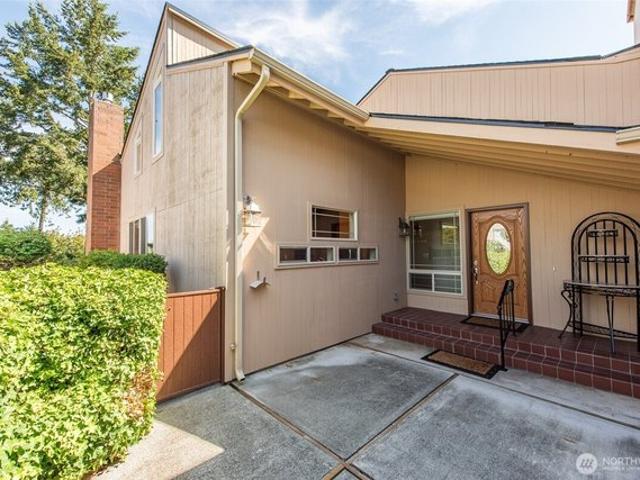 126 Hilltop Dr Unit D, Sequim, WA 98382