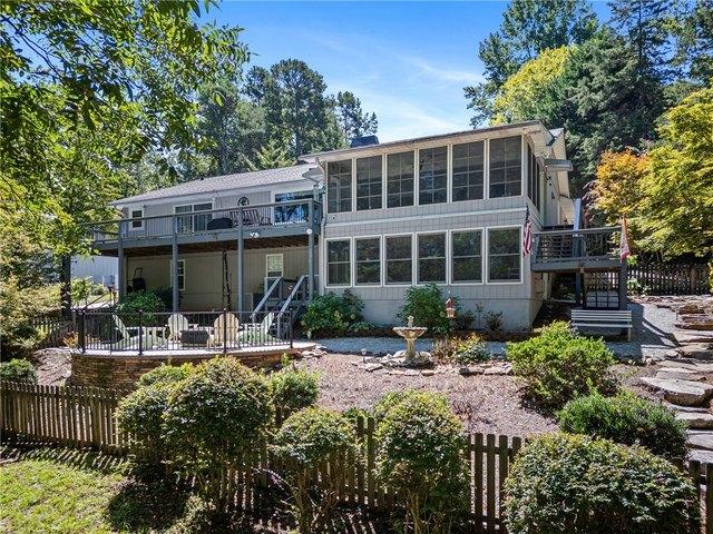 126 Indian Hills Dr, Westminster, SC 29693