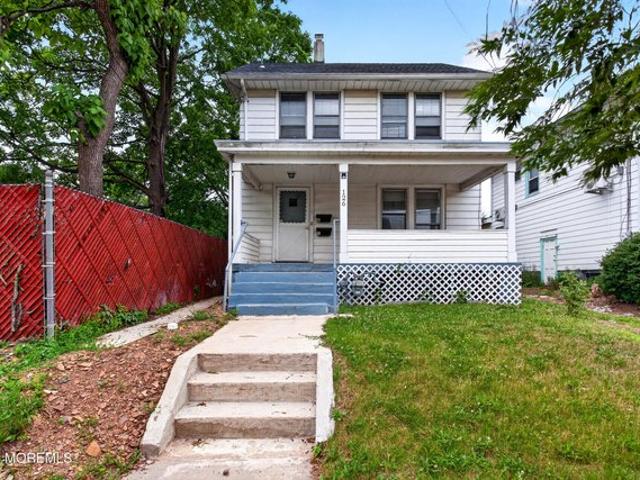 126 Jones Ave, Middlesex, NJ 08846