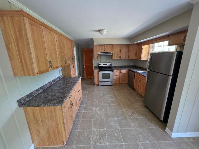 126 Jacksonian Dr