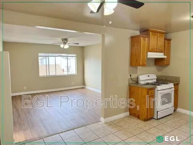 126 Jullien St Houses in Los Angeles, CA