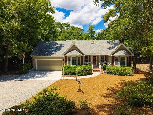 126 Loblolly Dr, Pine Knoll Shores, NC 28512