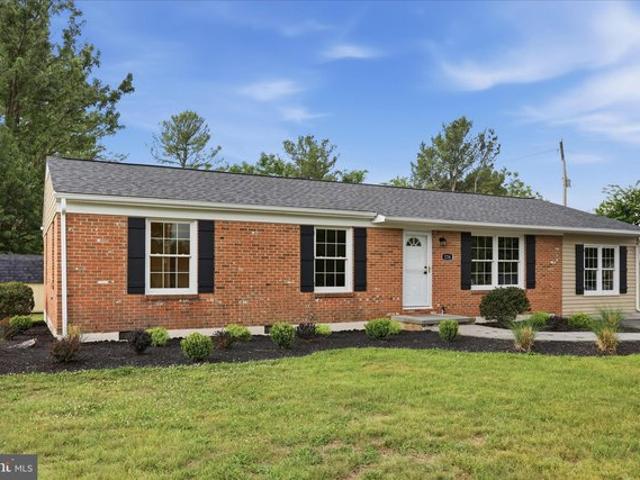 126 Meadowbrook Dr, Stephens City, VA 22655