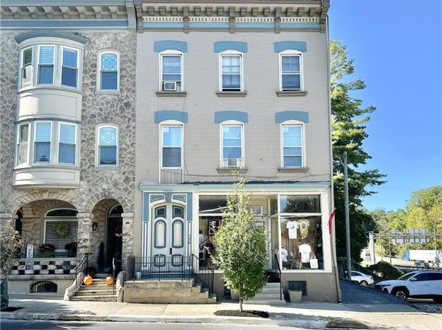 126 N 4th Street 2F