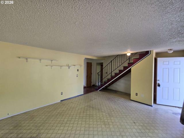 126 N 20TH ST