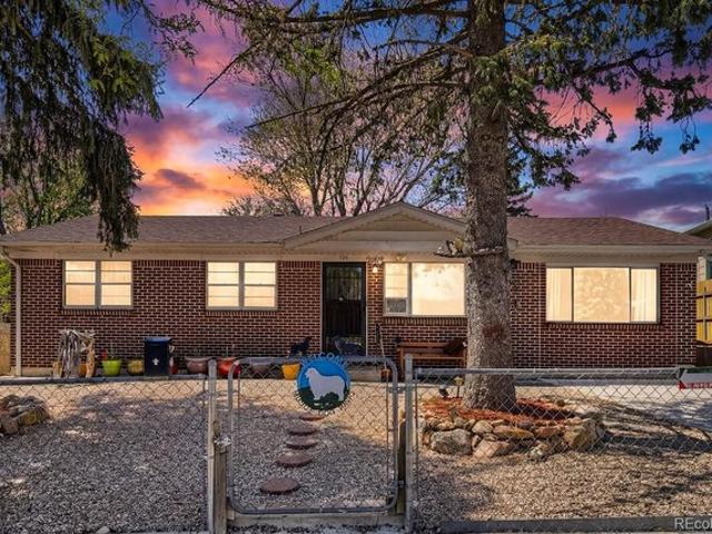 126 N Roosevelt St, Colorado Springs, CO 80909