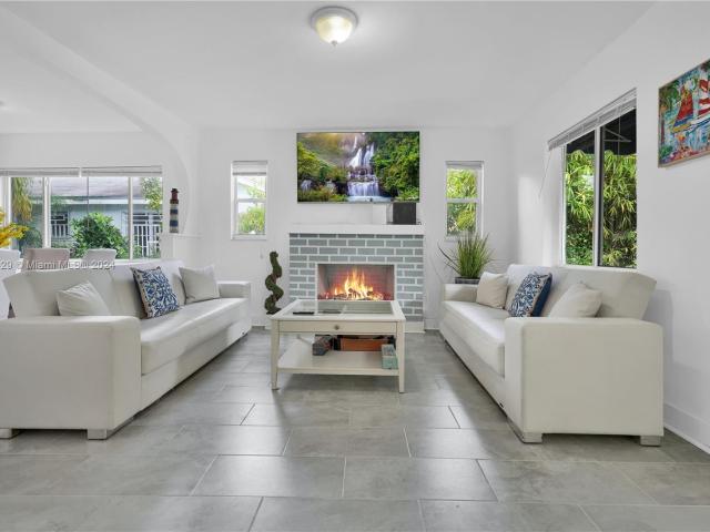 126 NW 33rd St, Miami, FL 33127 | MLS #A11637