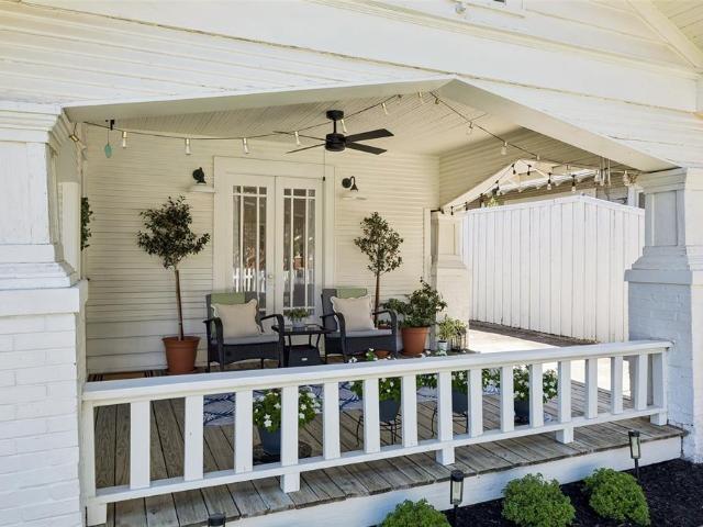 126 S Waverly Drive