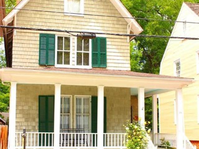 126 S Commerce St, Centreville, MD 21617