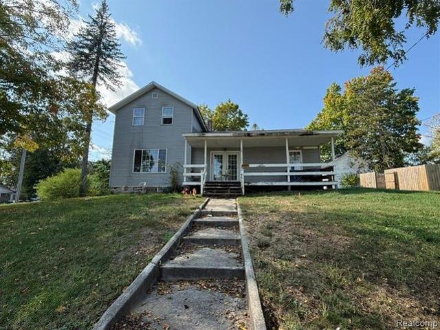 126 S Lincoln St, Stanton, MI 48888