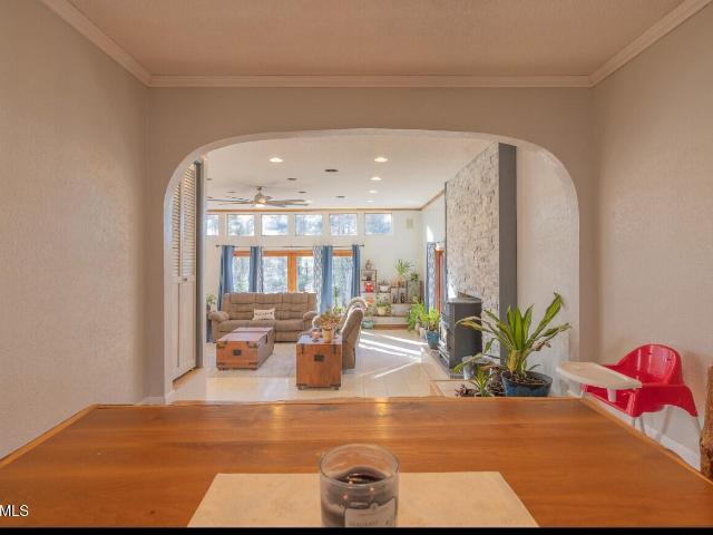 126 Southeast Walnut Drive