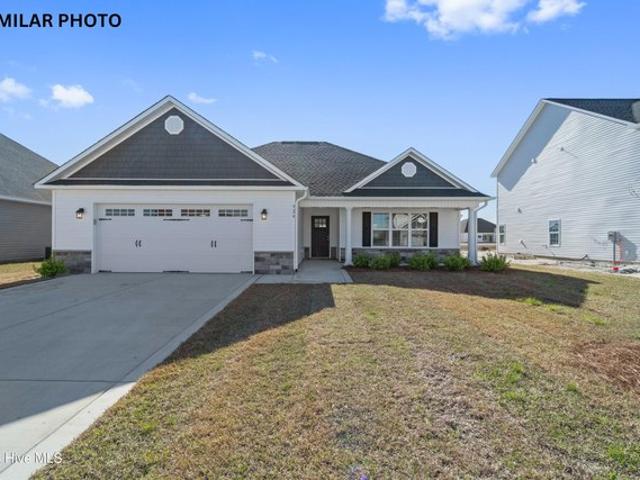 126 Sanctuary St, Jacksonville, NC 28546