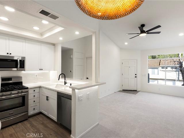 126 Sandpiper Ln, Aliso Viejo, CA 92656 | MLS #LG26025 | Compass