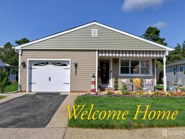 126 Santiago Dr, Toms River, NJ 08757
