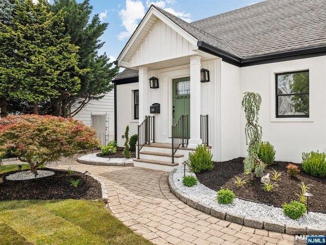 126 Skillman Ter, Saddle Brook, NJ 07663