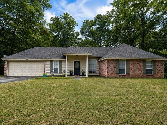 126 Stone Hollow Trce, Carriere, MS 39426