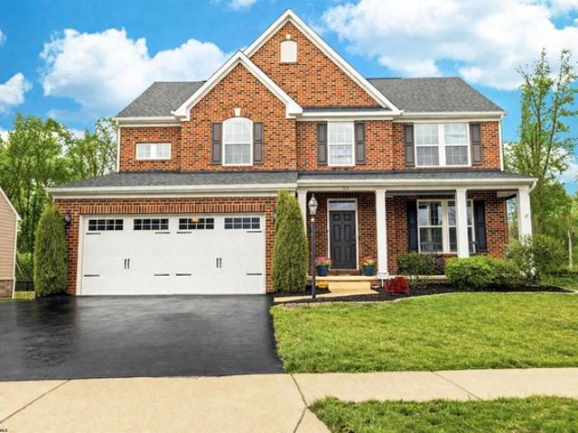 126 Summit Woods Dr, Morgantown, WV 26508