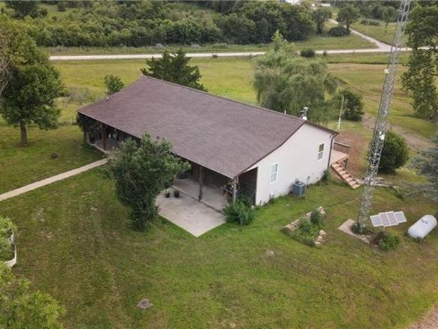 126 SW 400th Rd, Warrensburg, MO 64093