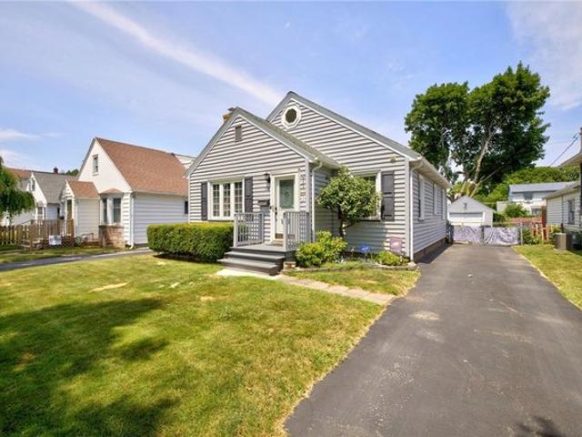 126 Pomona Dr, Rochester, NY 14616