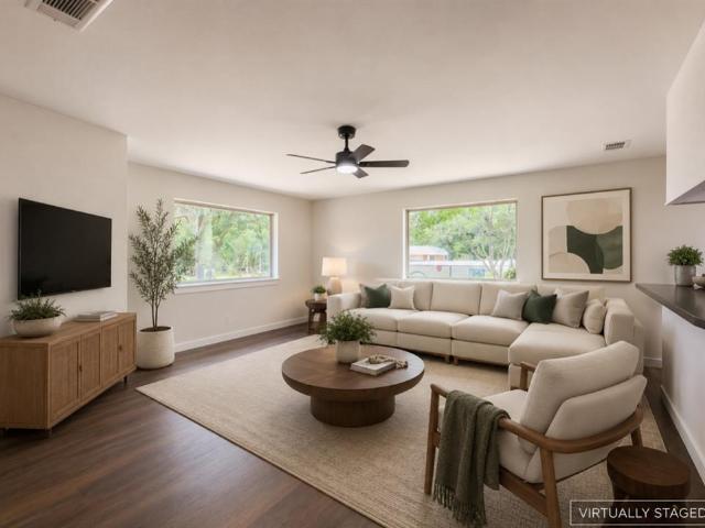 126 Post Oak Bend