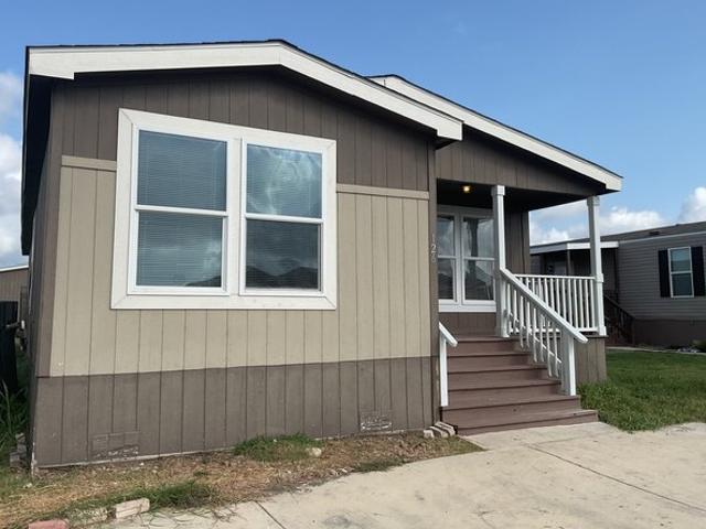 126 Palermo Dr, San Marcos, TX 78666
