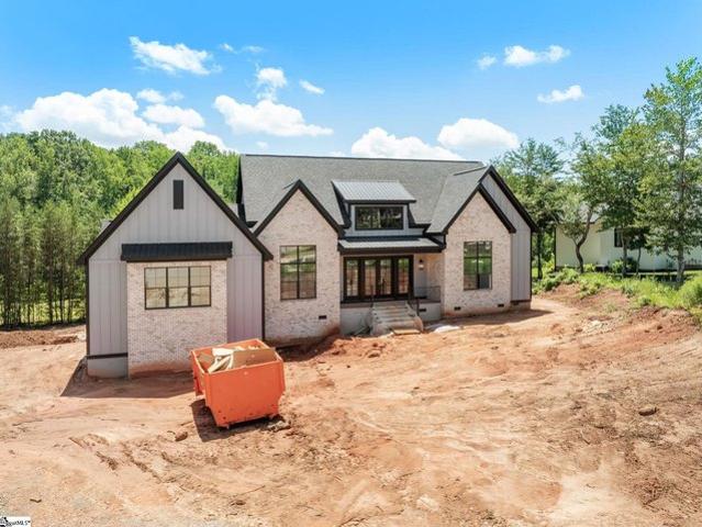 126 Pinelands Pl, Travelers Rest, SC 29690