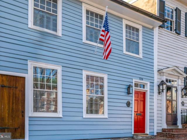 126 Prince St, Alexandria, VA