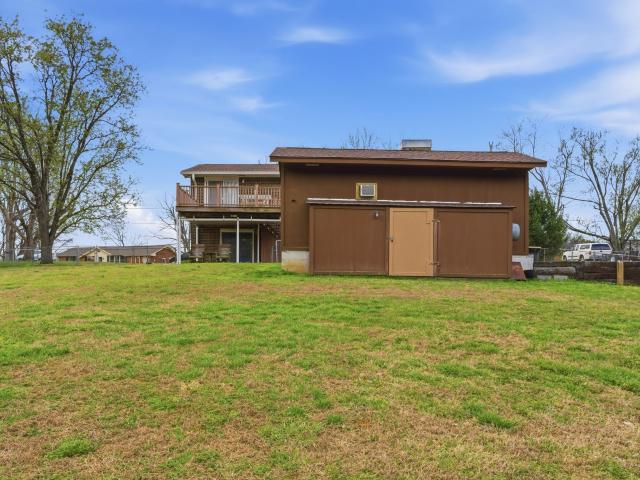 126 Robertson Ave