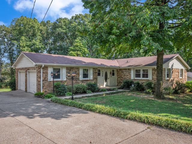 126 Robin Hood Rd