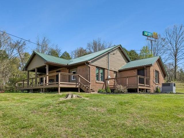 126 Rogers Rd, Gordonsville, TN 38563