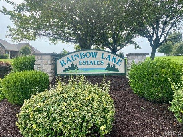 126 Rainbow Lake Dr, Villa Ridge, MO 63089