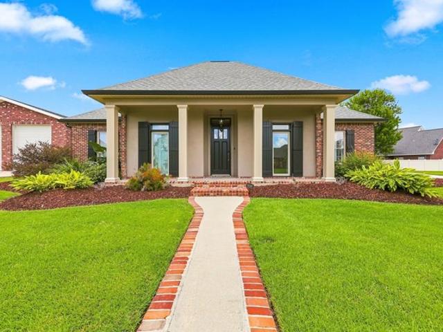 126 W 40th St, Cut Off, LA 70345