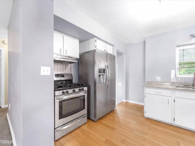 126 W 3rd Avenue